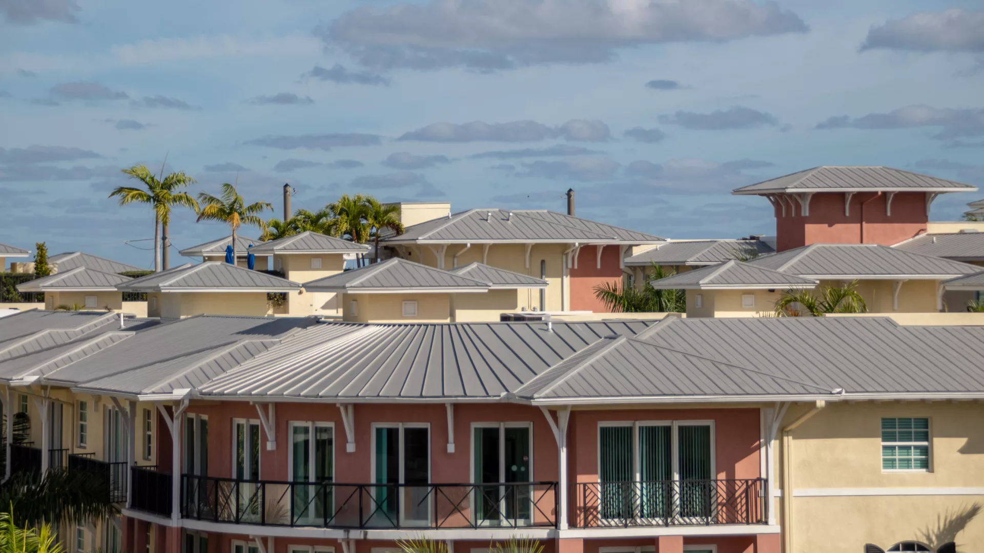 Metal Roofing in Florida: Pros and Cons | Classic Roofing